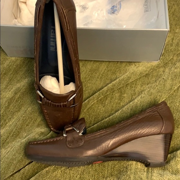 Umberto Raffini | Shoes | Euc Raffini Walking Shoes Brown Size 6m ...